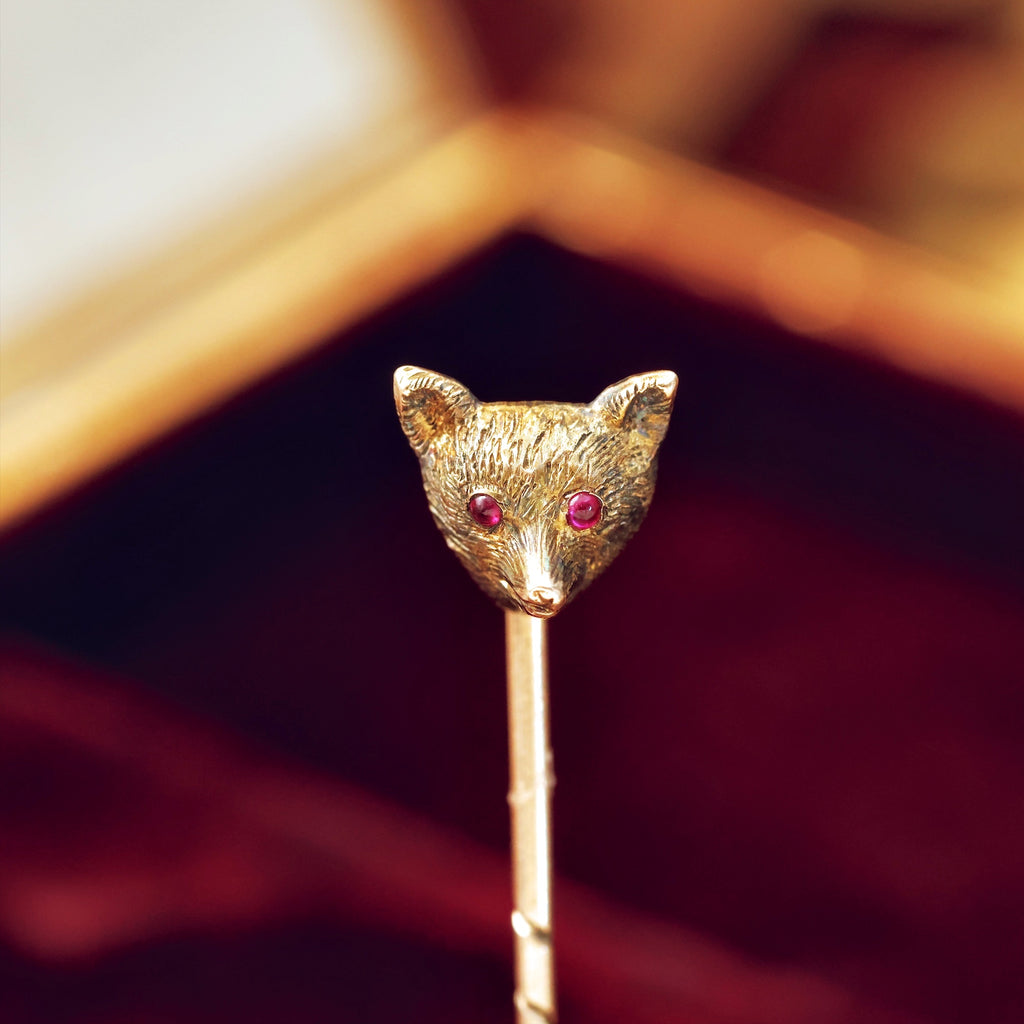 Tiny Darling 9ct Gold Fox Stick Pin – Fetheray