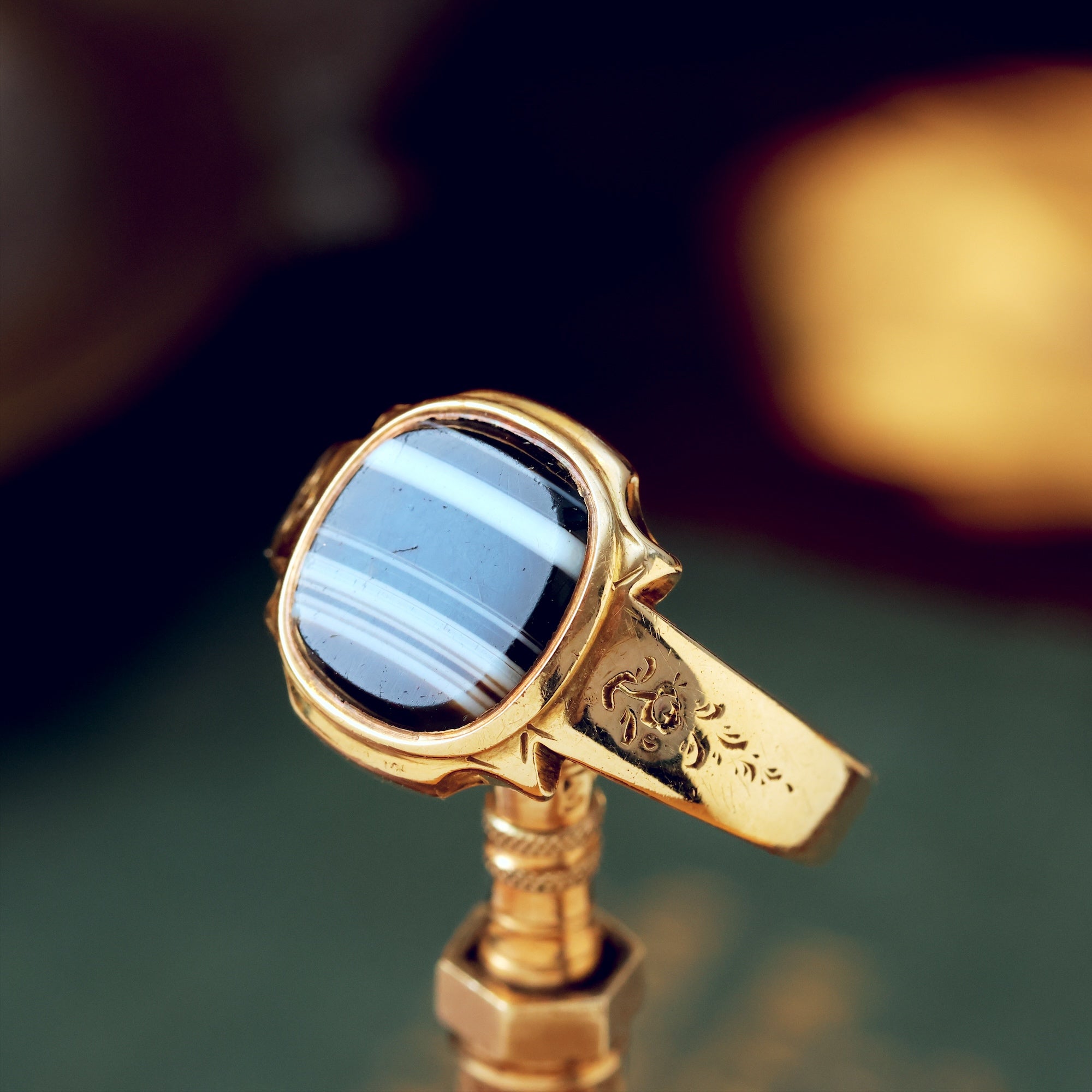 Antique Classical Men's Banded Agate Signet Ring – Fetheray