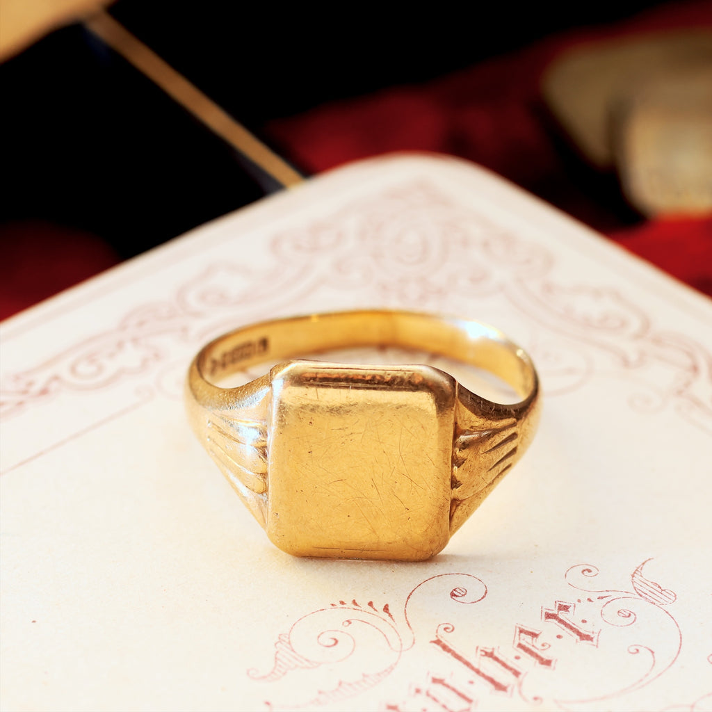 Vintage Date 1961 9ct Gold Signet Ring – Fetheray