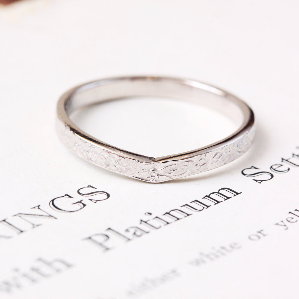 Vintage Style Platinum Curve Shape Wedding Band – Fetheray